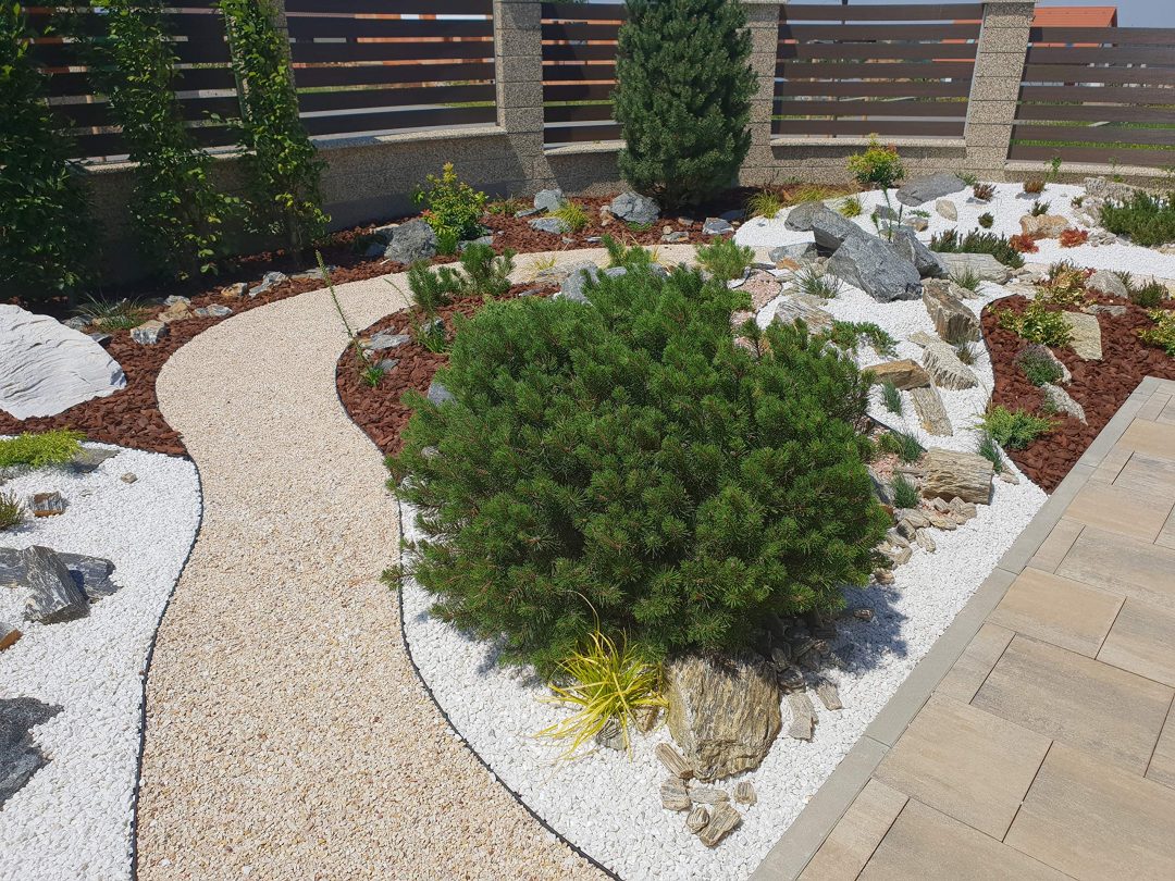 PVC robniki: Praktična rešitev za popolno urejeno okolico - Urejamo okolico